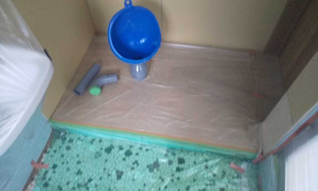 箕面市 マンションのトイレとお風呂の間仕切りを取り付けて欲しい！ – 吹田市・豊中市｜玄関・窓リフォーム・内窓取付｜井上昇商店｜